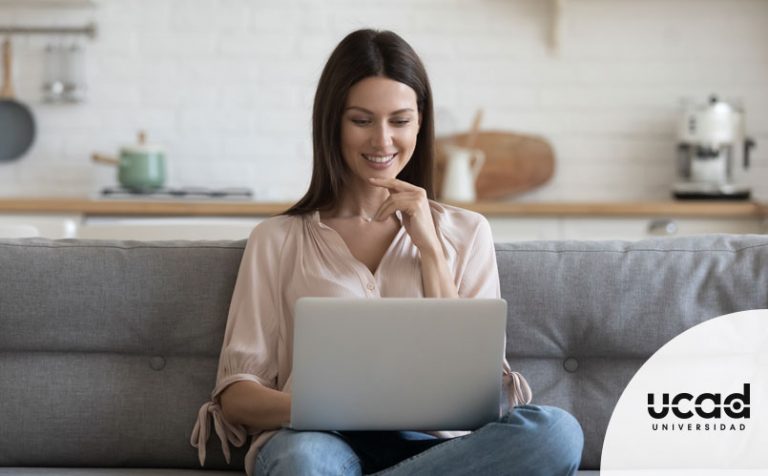 Estudiar en línea y sus beneficios - Voz Universidad UCAD