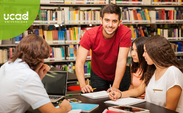 Estudia en UCAD - Voz Universidad UCAD